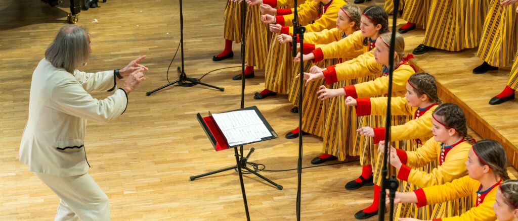 Meet music educators and children's choir conductors - Leading Voices